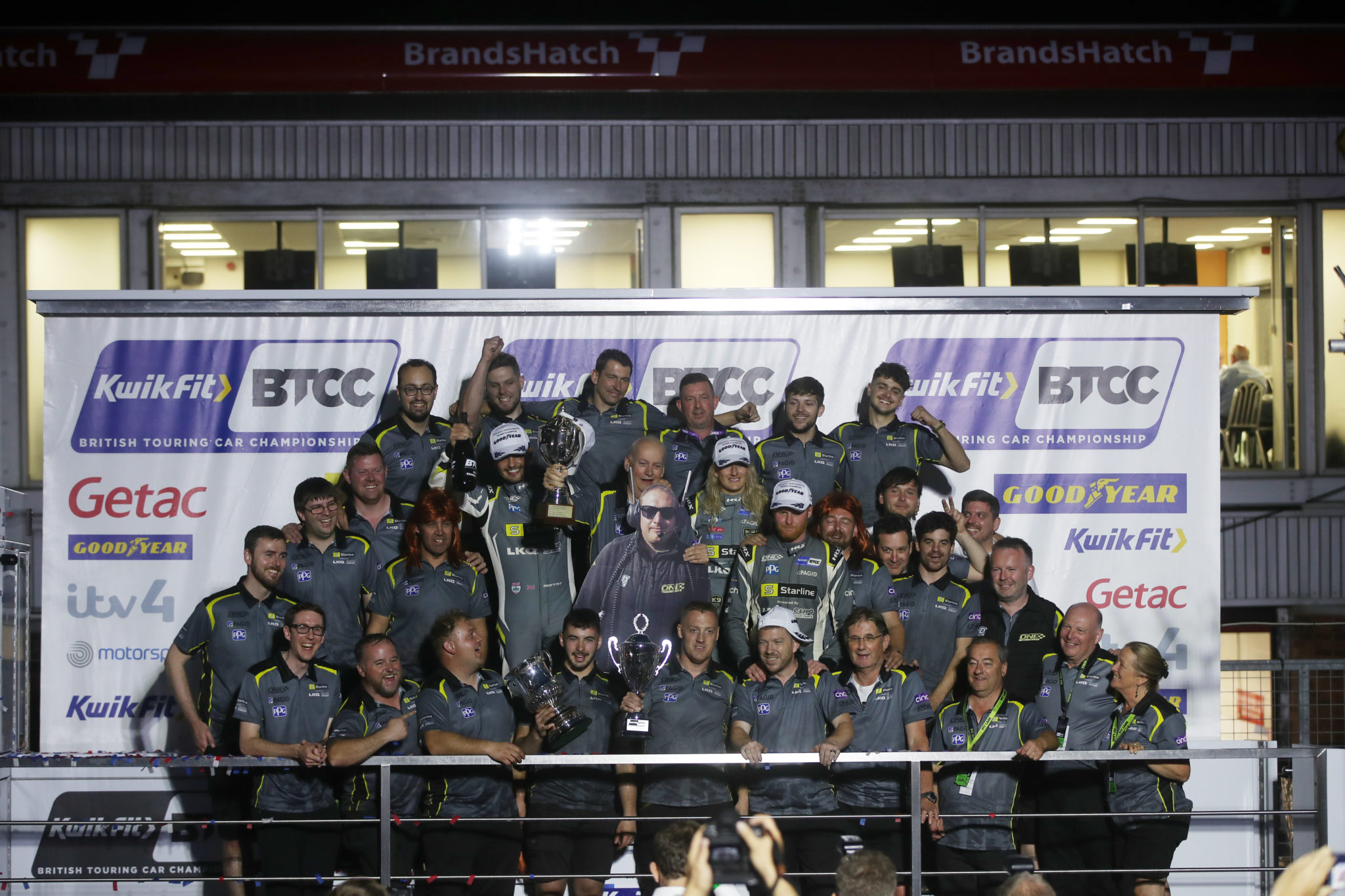 ONE MOTORSPORT WITH STARLINE RACING CLINCH BTCC INDEPENDENT TEAMS ...