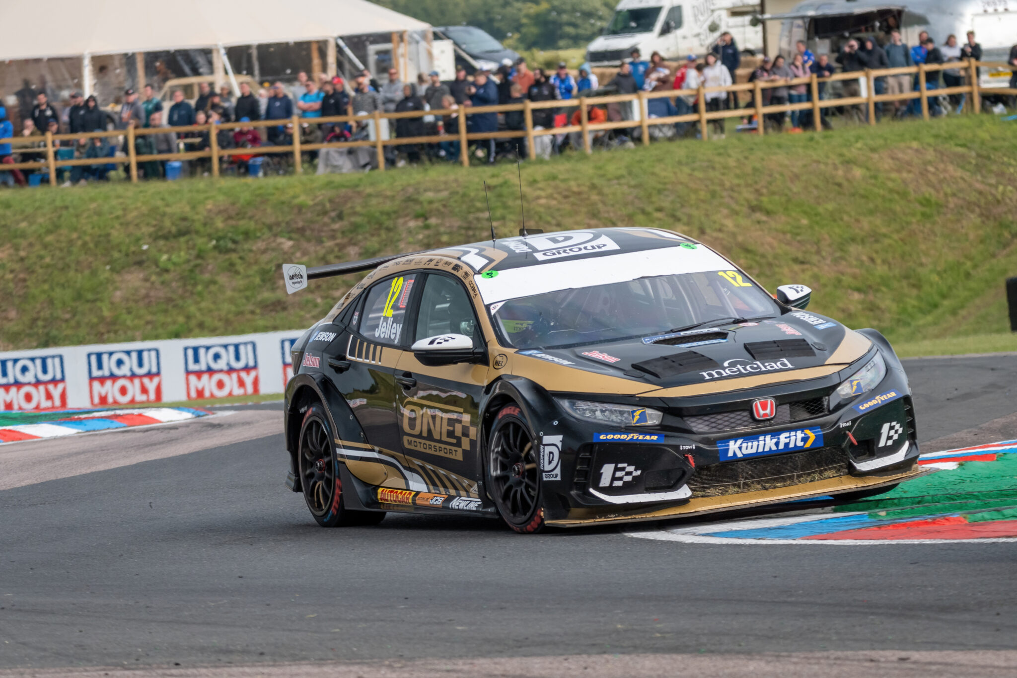 TROPHIES THE TARGET FOR ONE MOTORSPORT AT OULTON PARK – One Motorsport